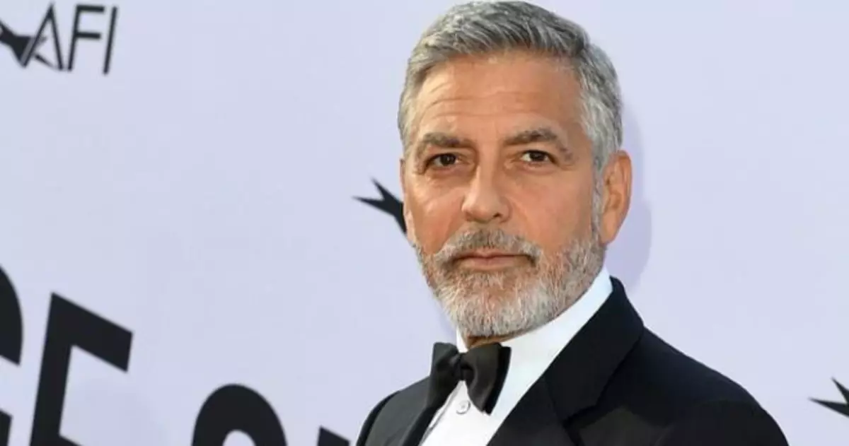 George Clooney yana asibiti bayan hatsarin Scooter