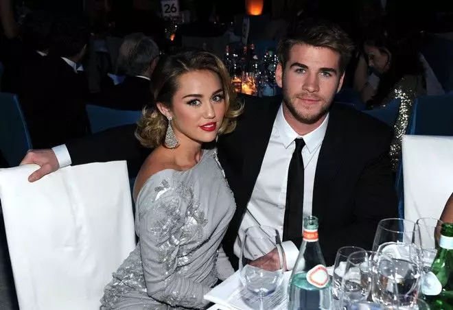 Miley سائرس اور لیام Hemsworth.