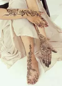 Henna Tel8 ilə Boyalı