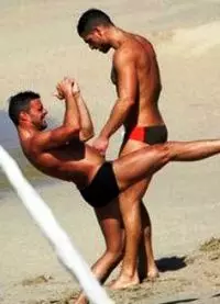 Ricky Martin co seu marido na praia