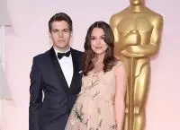 Schwangerer Keira Knightley mit ihrem Ehemann bei Oscar 2015 Zeremonie