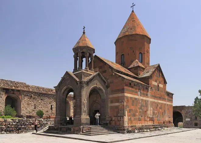 Архітектурний стиль і пам'ятки Хор Вірап