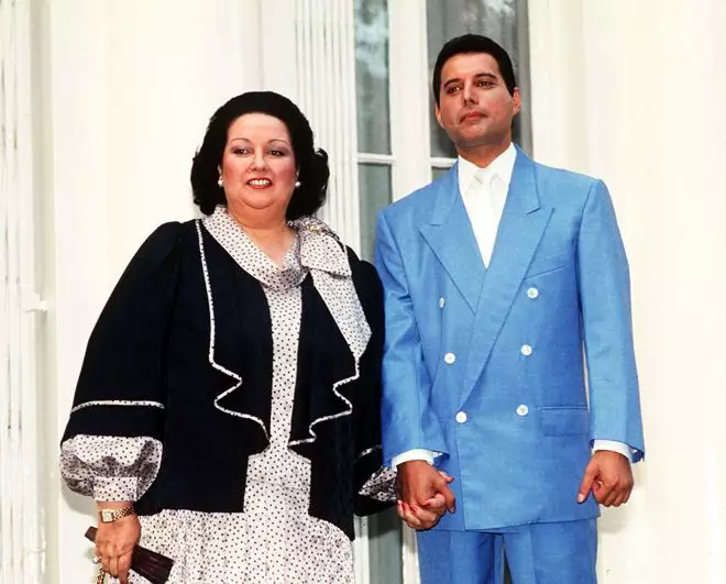 Montserrat Caballe met Mercurius