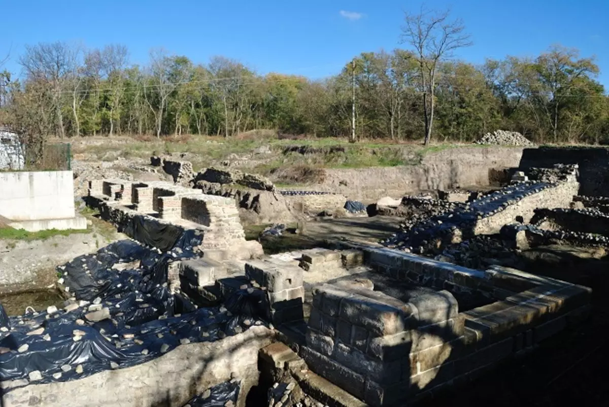 Archeologické vykopávky v Burgasy Baths