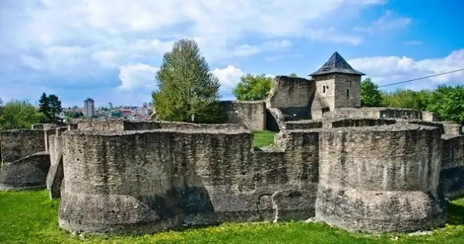 Trůnová pevnost, Cetatea de Scaun a Sucevei - Suceava