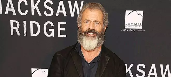 Mel Gibson viccelt az apaságról, és beszélt az új projektről