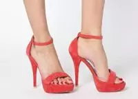 Heels pe platforma 11