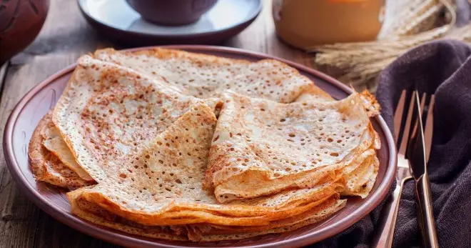 The most delicious pancakes on milk are the perfect breakfast dish and not only!