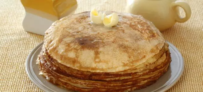 Kumaha gancang sareng leze nyiapkeun pancakes dina susu, cai, kondfir sareng sérum? 6718_10