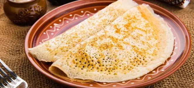 Etu esi eme ngwa ngwa ma na-edozi ya ngwa ngwa kwadebe pancakes na mmiri ara ehi, mmiri, kefir na ọbara? 6718_5