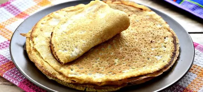 Kumaha gancang sareng leze nyiapkeun pancakes dina susu, cai, kondfir sareng sérum? 6718_6