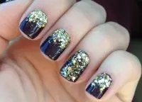 Manicure ndi Gold Scarles5