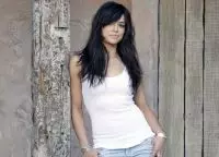 Kara Melievin thiab Michelle Rodriguez3