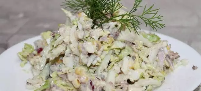 Peking Kohlsalat mit Gurke - Rezepte mit Erbsen, Mais, Wurst und Huhn 6895_12