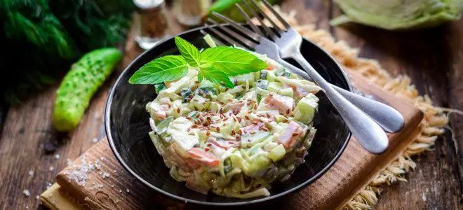 Peking Kohlsalat mit Gurke - Rezepte mit Erbsen, Mais, Wurst und Huhn 6895_9