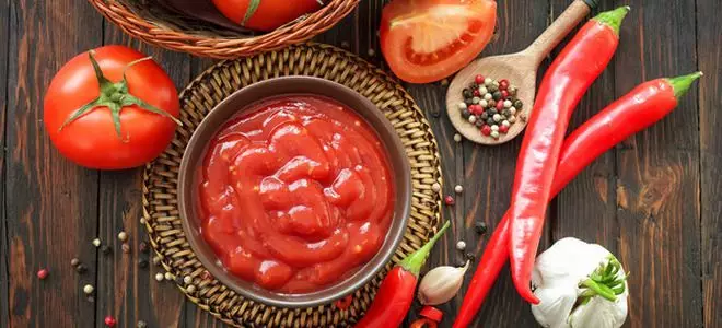 Ketchup from tomatoes with apples for the winter - recipes with plums, carrots, pepper and onions 6908_4