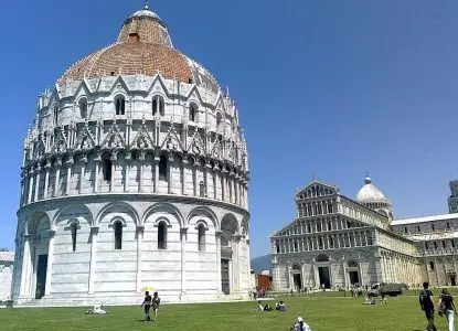 Battistero a Pisa.