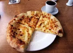 Khachapuri i oideas Imeretinsky