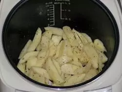 stewed potatoes in multivarka