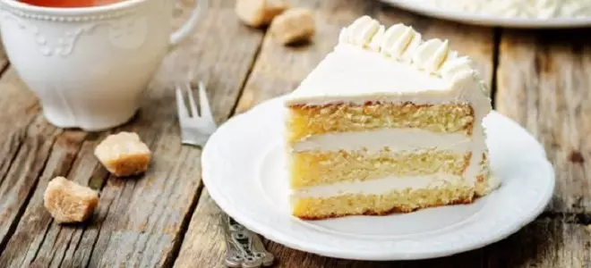 Biscuit cake in a frying pan