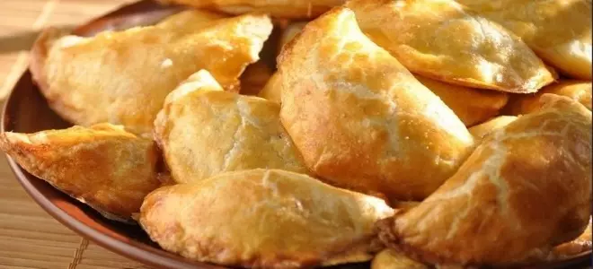 Lenten puff pastry patties