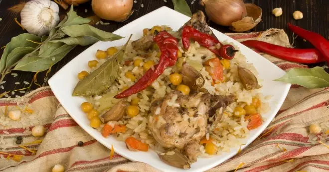 Pilaf com nu - um prato incomum por receitas simples