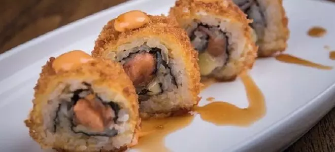 Sushi tom tsev - Cov zaub mov txawv Mov, sauce, pickled ginger thiab rolls rau yob 7346_14