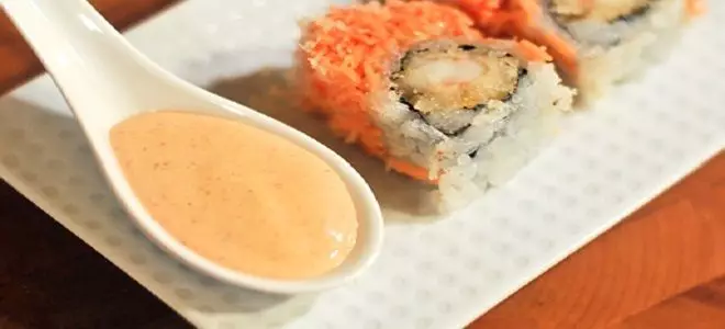 Sushi sa bahay - recipe ng bigas, sarsa, adobo luya at roll para sa roll 7346_4