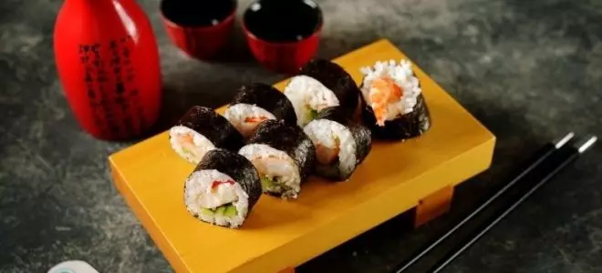 Mazali sushi - guruch reaktivlari, sousi, AutoCado, tovuq va bodring 7347_6