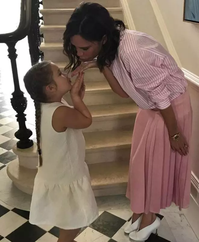 Harper com sua mãe Victoria