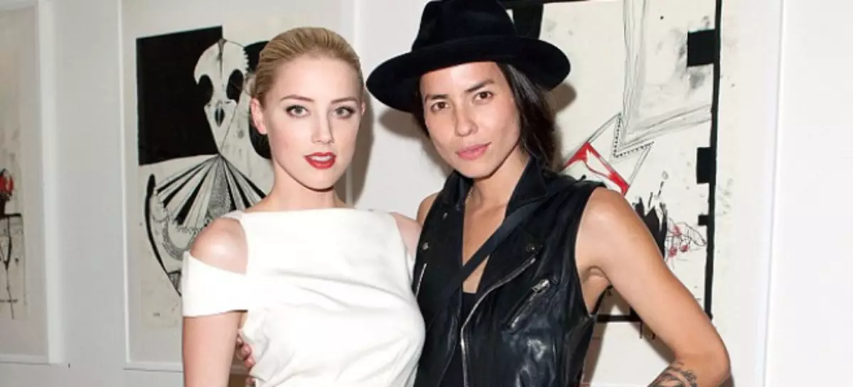 Amber Heard foi prendido por violencia contra ex-moza