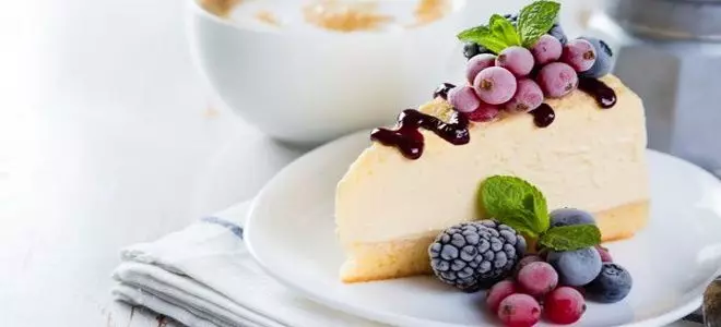 Cheesecake dari keju cottage di oven - resep dengan buah beri, pisang, susu kental dan krim 7496_3