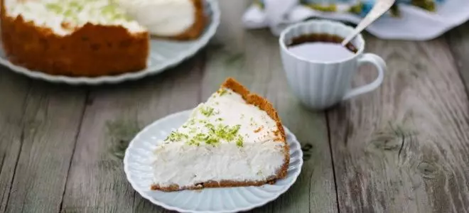 Cheesecake saka keju pondok ing oven - resep karo woh wohan beri, pisang, susu lan krim sing kondensasi 7496_4