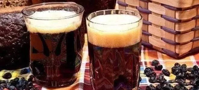 집에서 빵에서 kvass - 요리법은 냉장고, 음료, 맥아와 건포도 7621_11