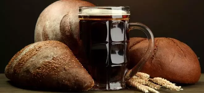 집에서 빵에서 kvass - 요리법은 냉장고, 음료, 맥아와 건포도 7621_6