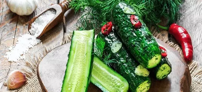 Recipe for crunchy low-headed cucumbers in a package, in a jar for the winter, with greens and vinegar 7629_13