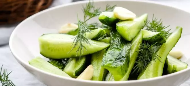 Recipe for crunchy low-headed cucumbers in a package, in a jar for the winter, with greens and vinegar 7629_8