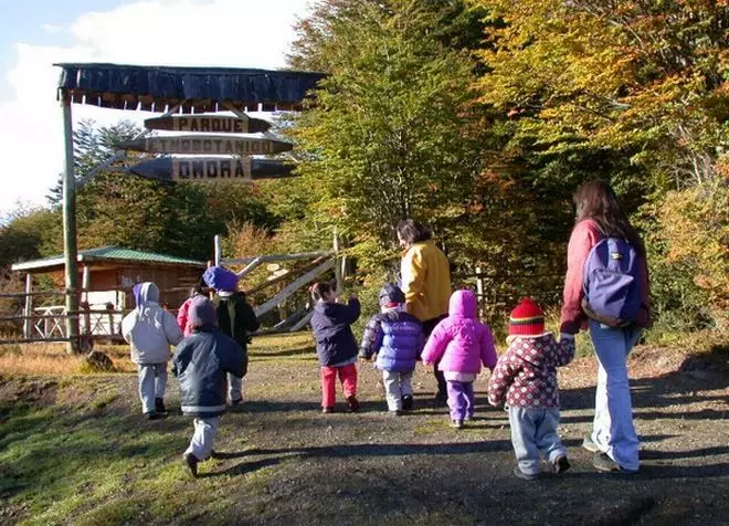 El parque de Omora atrae a numerosos turistas.