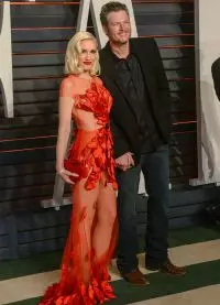 Gwen Stefani and Blake Shelton hit them!