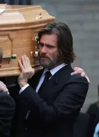 Jim Carrey la înmormântarea lui Catriona Alb