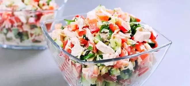 Salad musim panas yang ringan - Resipi dengan ayam, kubis, radikal dan buah 7823_4