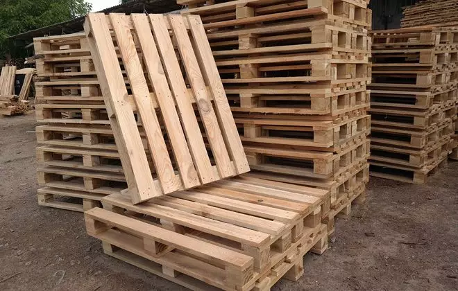 ხის pallets - ზომები, სანიტარული გადამუშავება, სადაც უნდა მიიღოს, თუ როგორ უნდა ის თავს? 8159_3