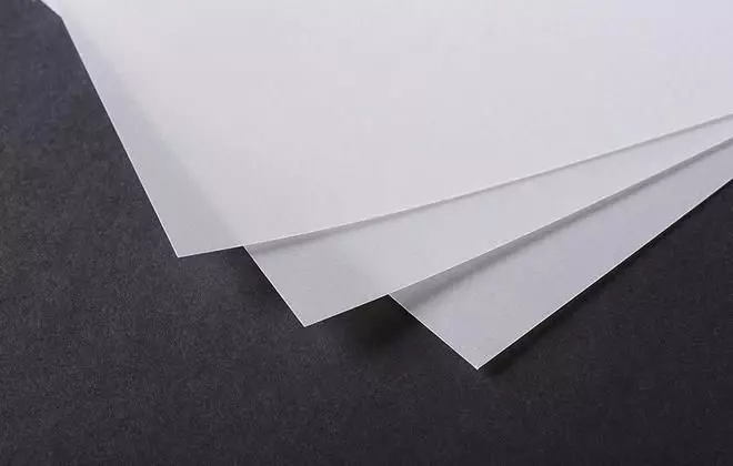 Papel de pergaminho - Como armazenar a forma, por que o cozimento vara, o que pode ser substituído, onde mais você pode usar? 8772_3