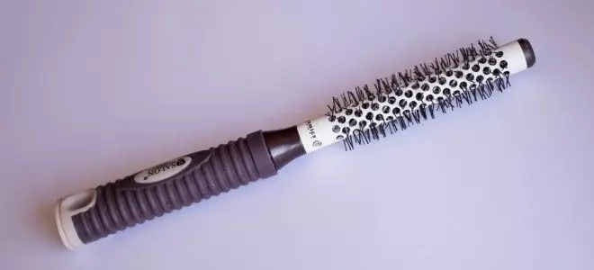 Brasing za lase - kaj je to? Round Hair Styling Comb, Bashing Polaganje 9345_10