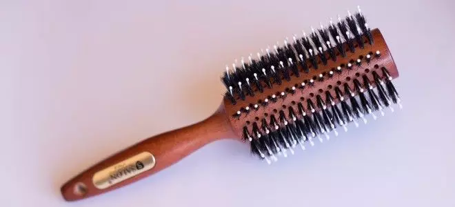 Brasing za lase - kaj je to? Round Hair Styling Comb, Bashing Polaganje 9345_9