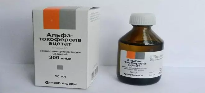 Mînakên ji bo mezinbûna porê li ser serê - şampu, petro, tablet, ampoules. Pori divê porê zûtir bibe? 9397_6